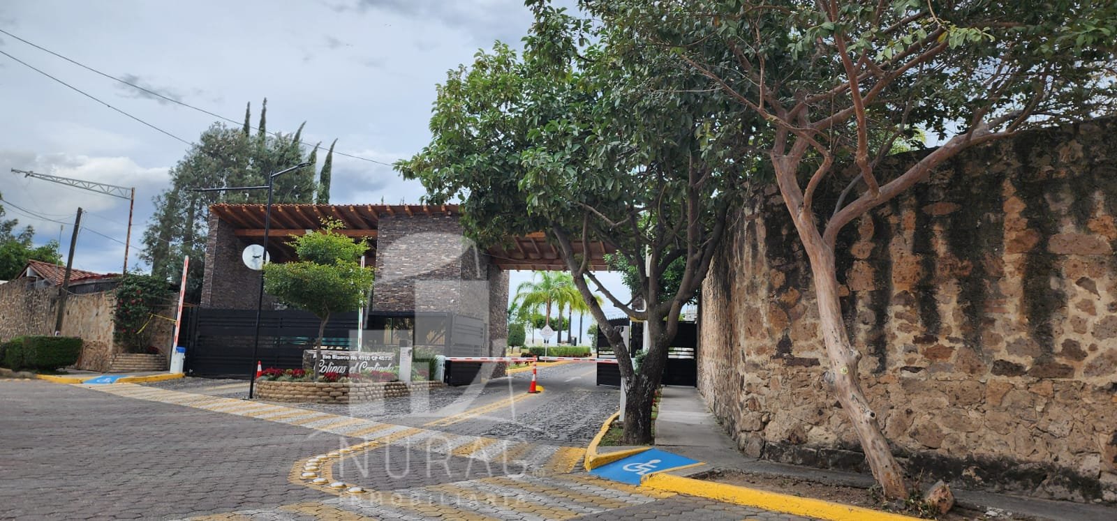 CASA en VENTA (COLINAS EL CENTINELA, calle Alegría, Zapopan, Jal.) - Nurag